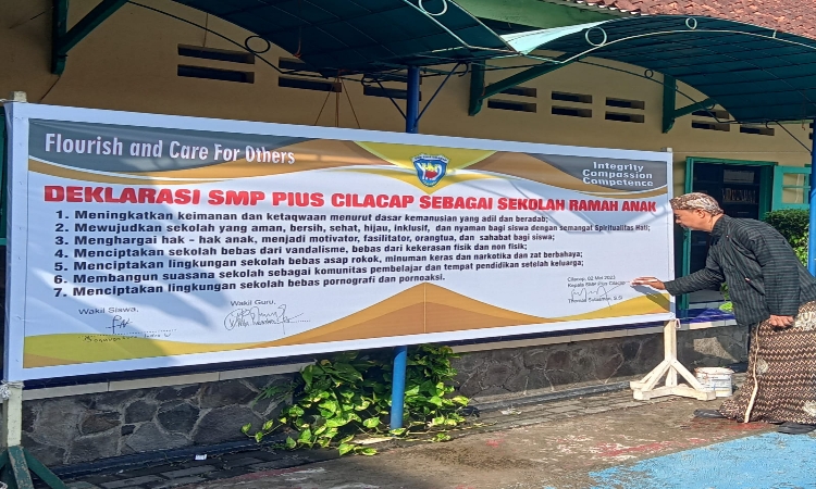 SMP Pius Cilacap Deklarasi Sekolah Ramah Anak - SUARA INDONESIA