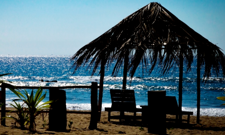 Saung Ranggon: Mengungkap Sejarah dan Keindahan Arsitektur Tradisional ...