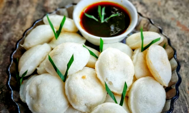 Cimplo Khas Indramayu: Menyelami Tradisi Sakral Penolak Bala - SUARA ...