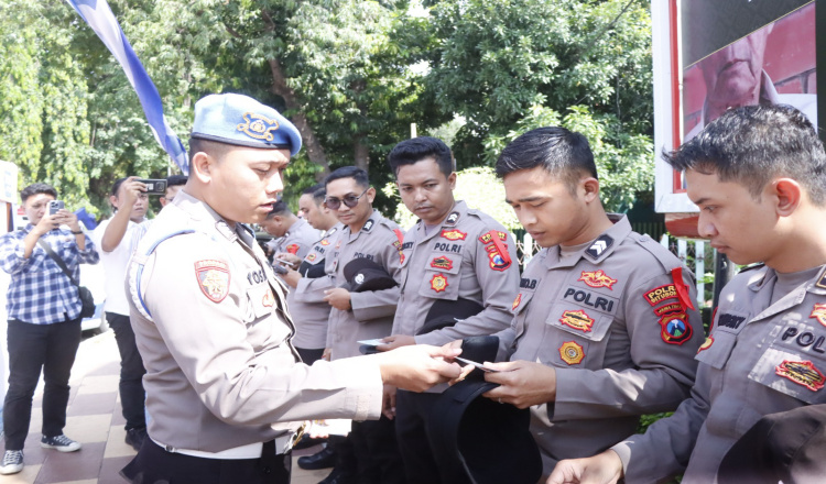 Divpropam Mabes Polri Tinjau Kesiapan Pos Operasi Ketupat Semeru 2025 di Situbondo - SUARA INDONESIA