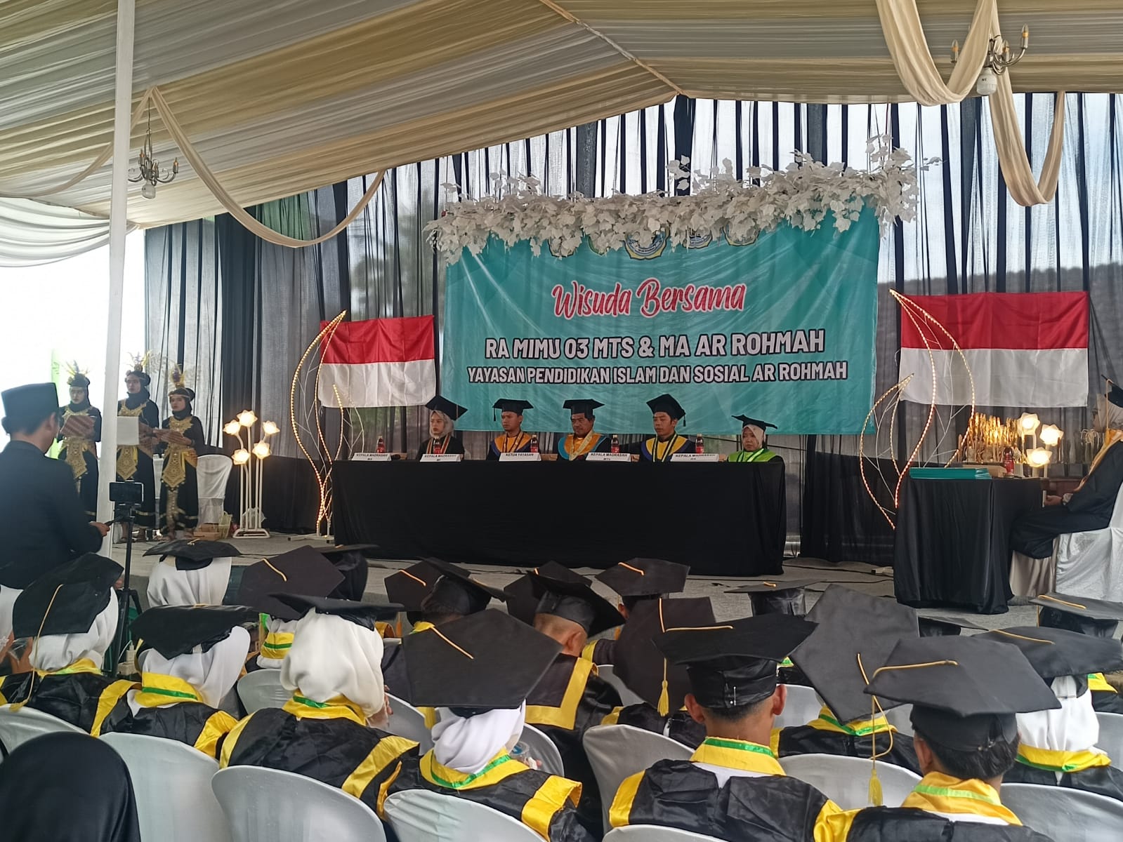 Yayasan Ar Rohmah Suren, Sukses Wisuda Ratusan Santrinya - SUARA INDONESIA