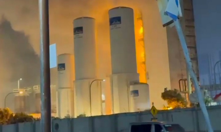 Petaka Gas Pabrik Linde Bocor, Empat Warga Gresik Sesak Napas Masuk ...