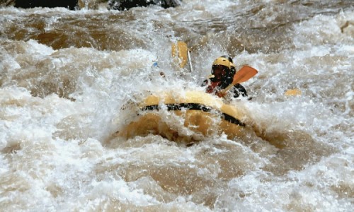 Hujan Lebat Probolinggo, Arung Jeram Pekalen Rafting Jadi Magnet Wisata ...